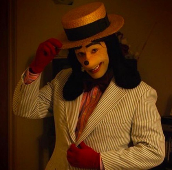 Who Is Jonathan Galindo Man With A Dog Face new Momo Challenge 